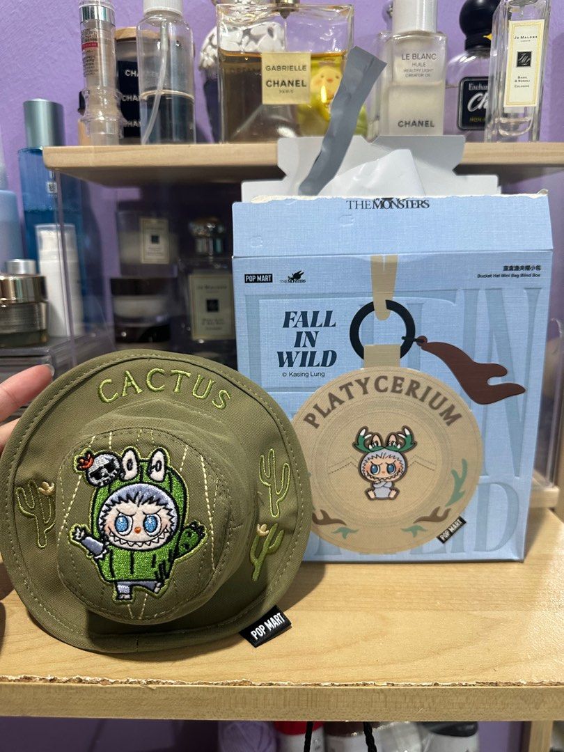 Labubu fall in wild bucket hat bell flower & cactus, Video Gaming ...