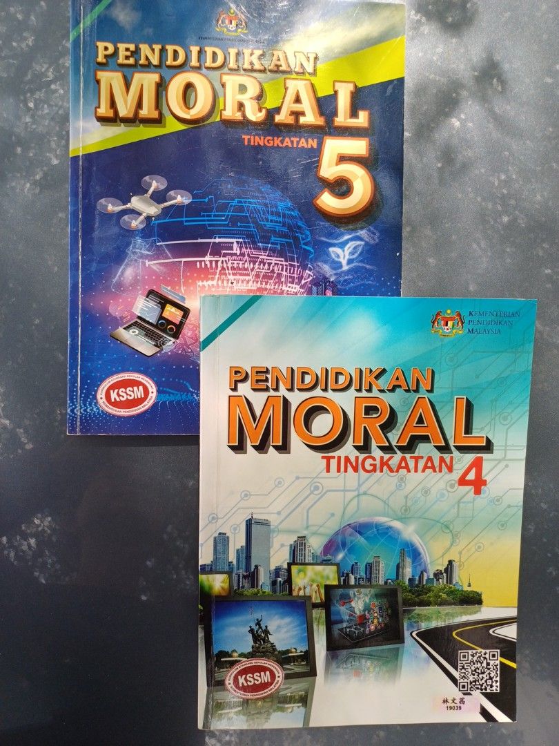 Moral Tingkatan 4 & 5 KSSM, Hobbies & Toys, Books & Magazines ...