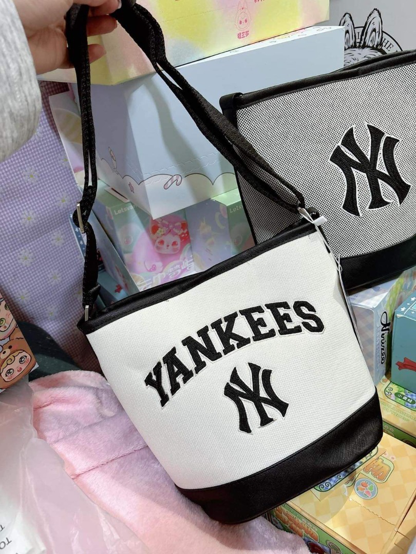 Original MLB Yankees bucket bag, Women's Fashion, Bags & Wallets, Cross ...