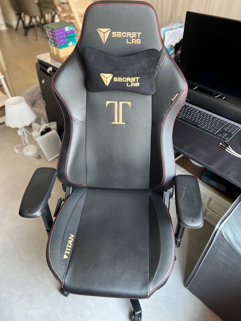 Secret lab Titan, Furniture & Home Living, Furniture, Chairs on Carousell