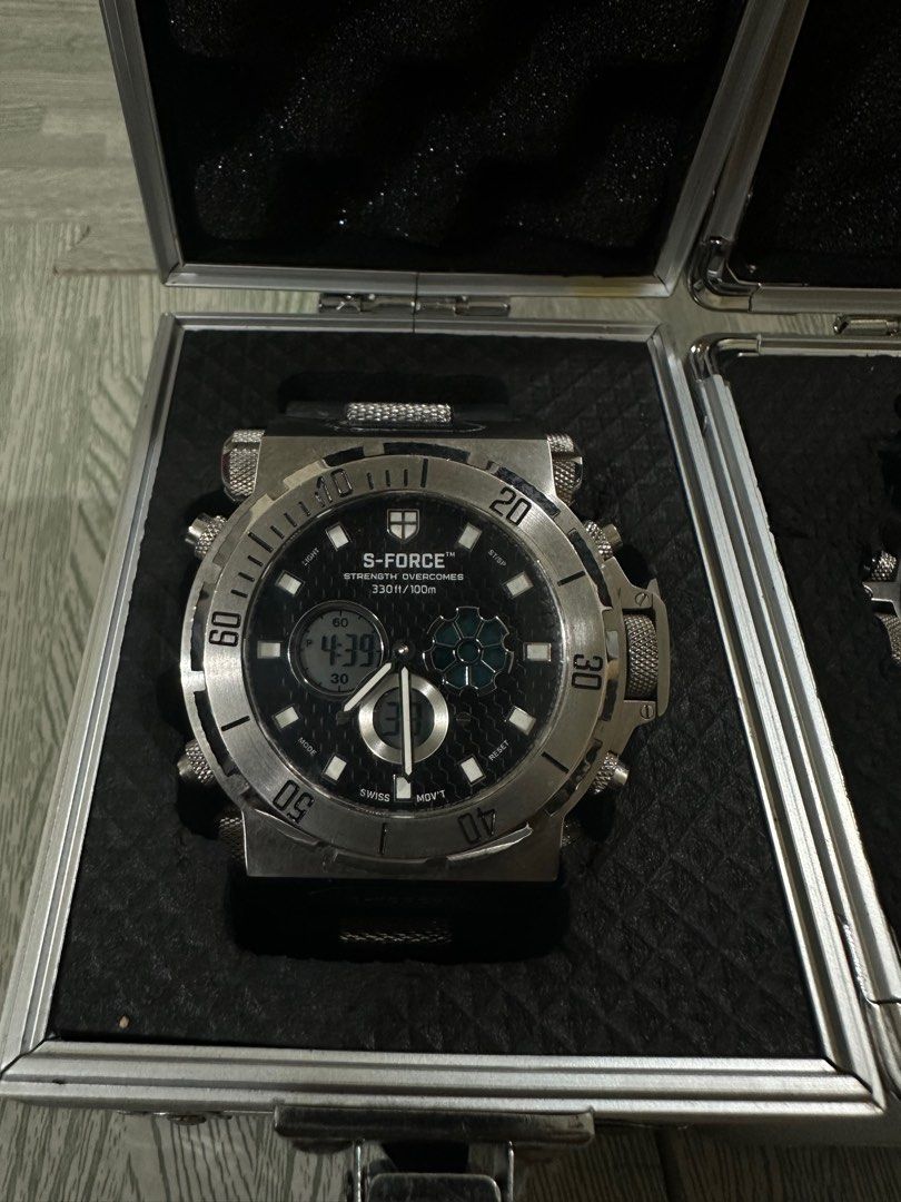 SForce真品 大錶徑 健身巨巨必備 Tao代言 絕版, 他的時尚, 手錶及配件, 手錶在旋轉拍賣