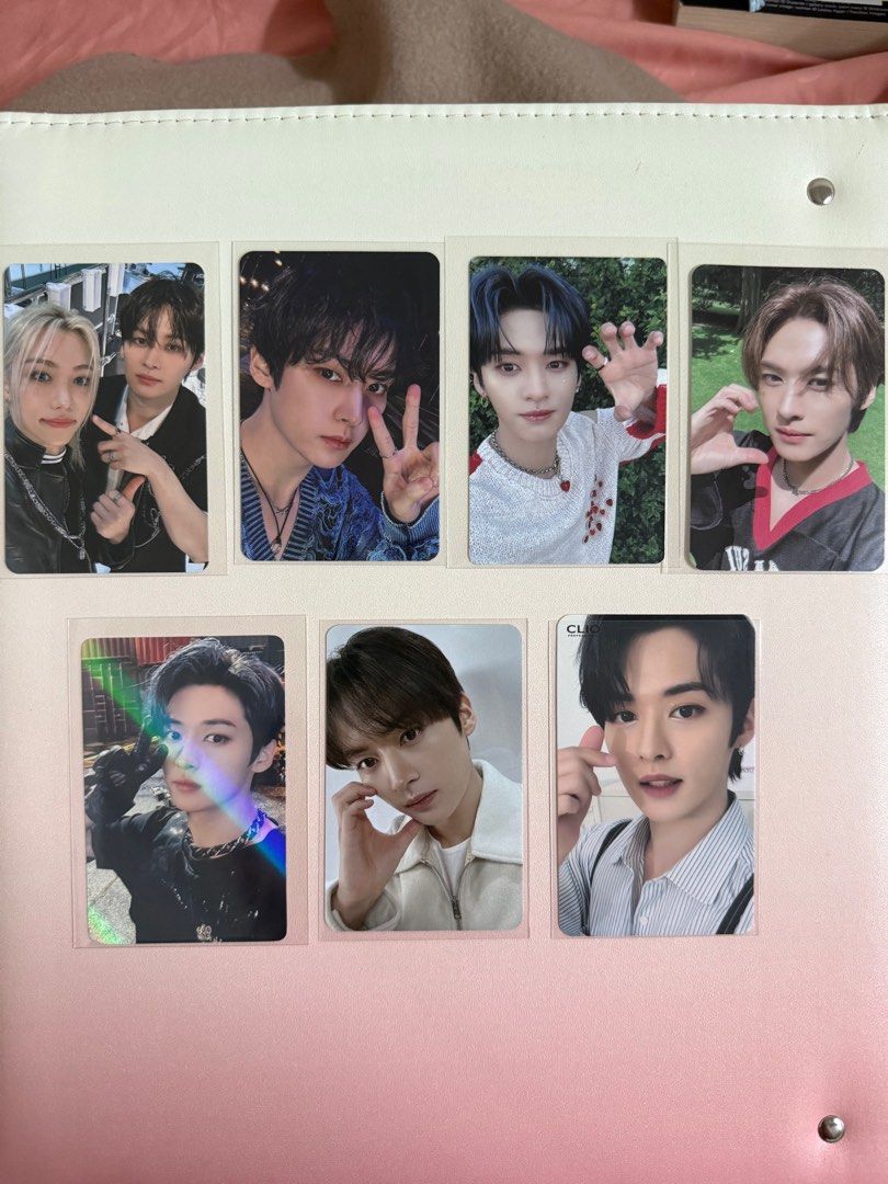 Stray Kids Lee Know Photocards, Hobbies & Toys, Collectibles ...