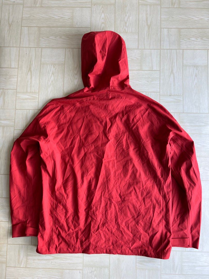 Uniqlo Block Tech Red Water Proof Jacket Wind Breaker, Men's Fashion ...