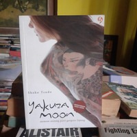 YAKUZA MOON - SHOKO TENDO, Buku & Alat Tulis, Buku di Carousell