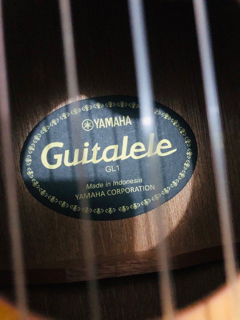 Yamaha GL1 GuitarLele, Hobbies & Toys, Music & Media, Musical ...