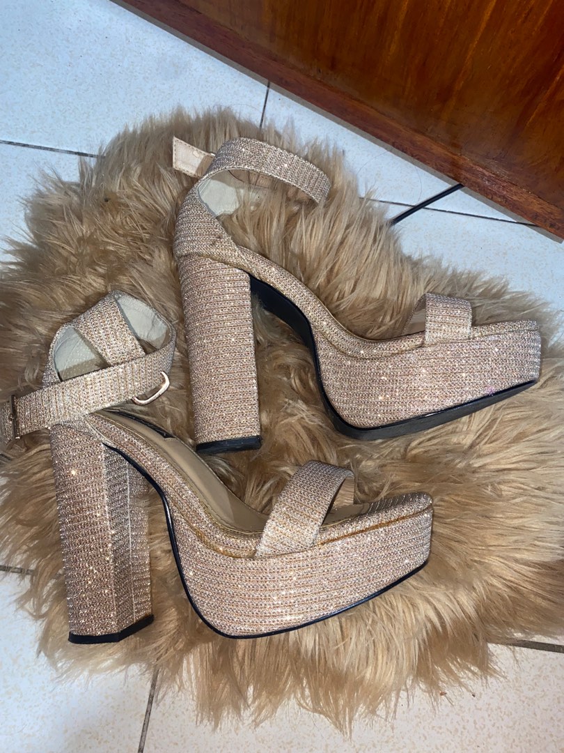 ZANEA HIGH HEELS, Women's Fashion, Footwear, Heels on Carousell