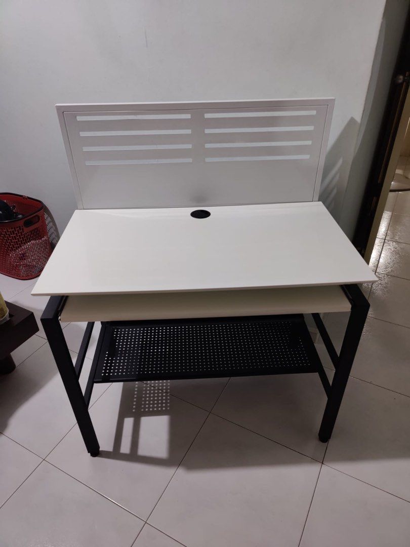 Zenith Computer Workstation, Furniture & Home Living, Furniture, Tables & Sets on Carousell