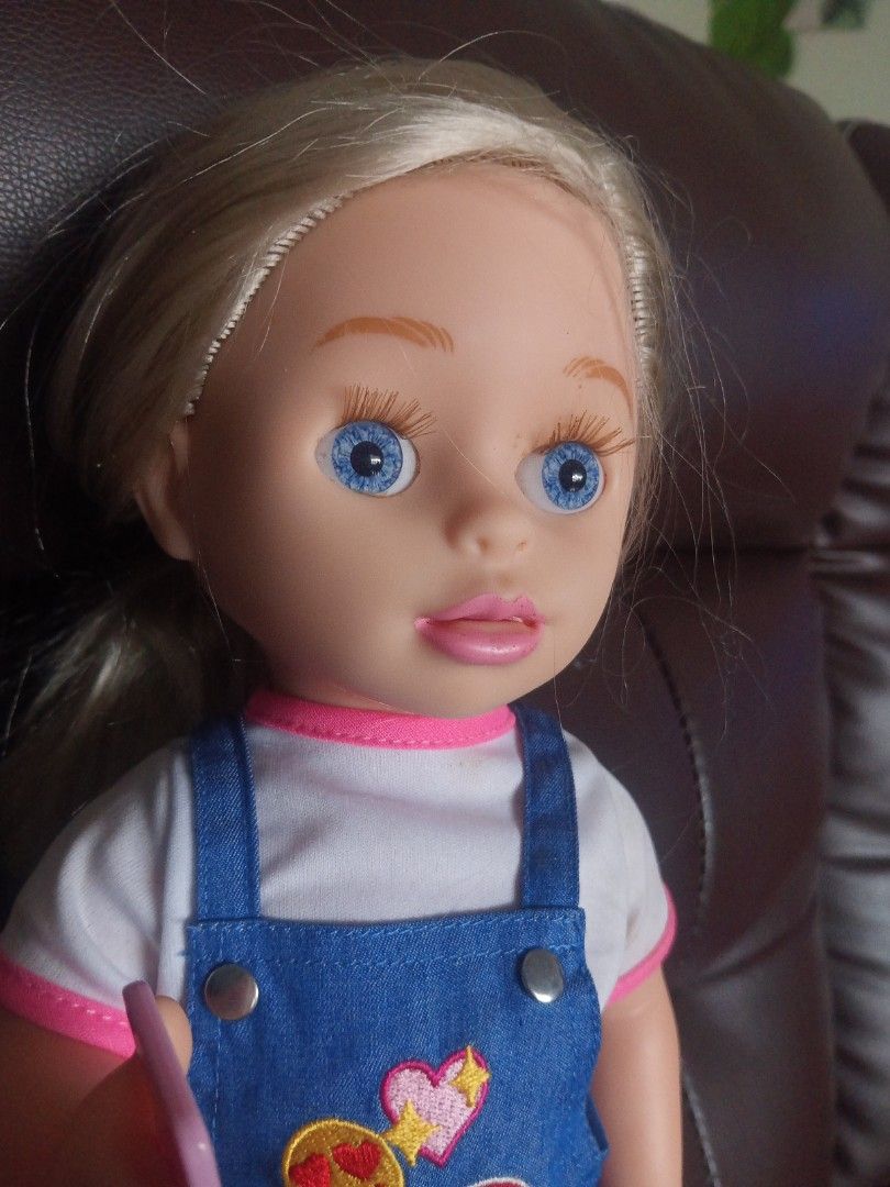 18" talking Chloe doll, Hobbies & Toys, Toys & Games on Carousell