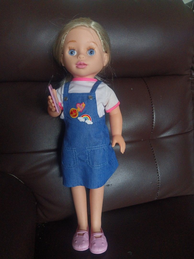 18" talking Chloe doll, Hobbies & Toys, Toys & Games on Carousell