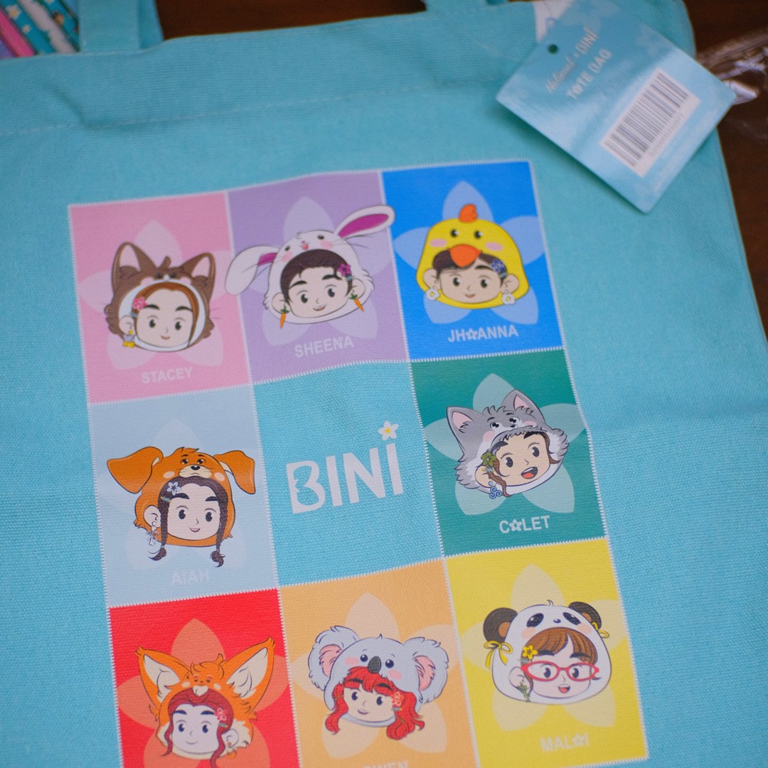 BINI TOTE BAG - National Book Store Limited Edition, Hobbies & Toys ...