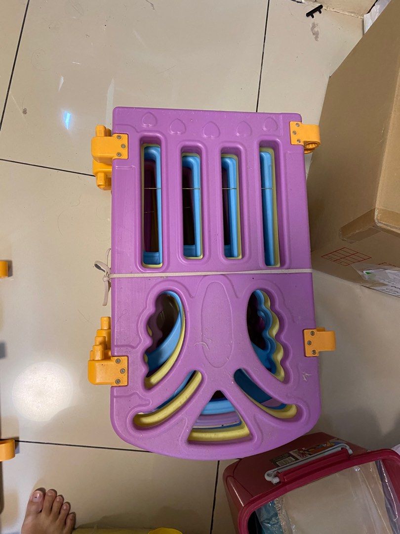 Coby haus 8 panel safety gates, Babies & Kids, Baby Nursery & Kids ...