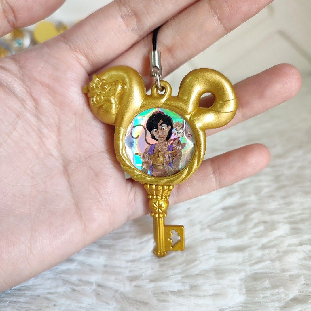 Combo Disney Keychain Key (Lilo & Stitch, Mickey Mouse, Aladdin, Winnie ...