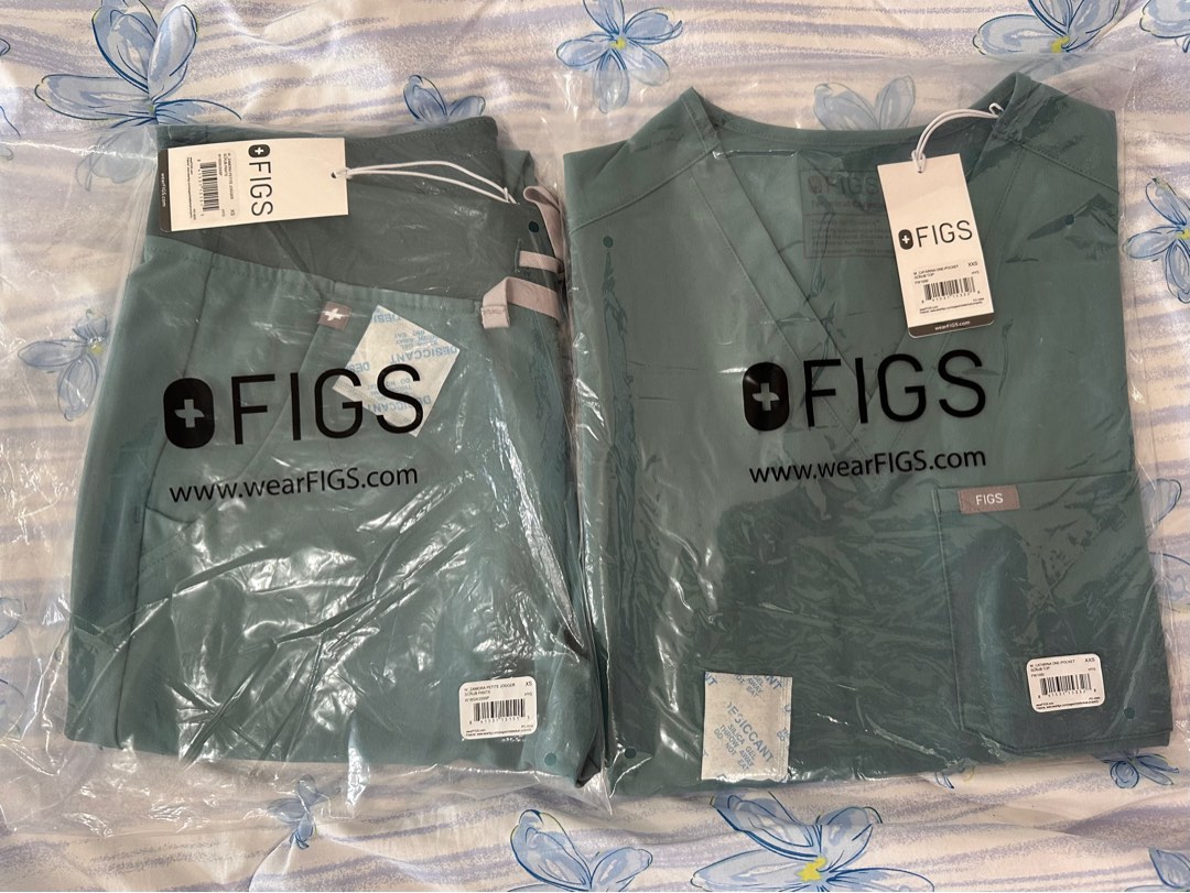 FIGS SCRUBS SUIT SET (HYDROGREEN) WEARFIGS, Women's Fashion, Dresses ...