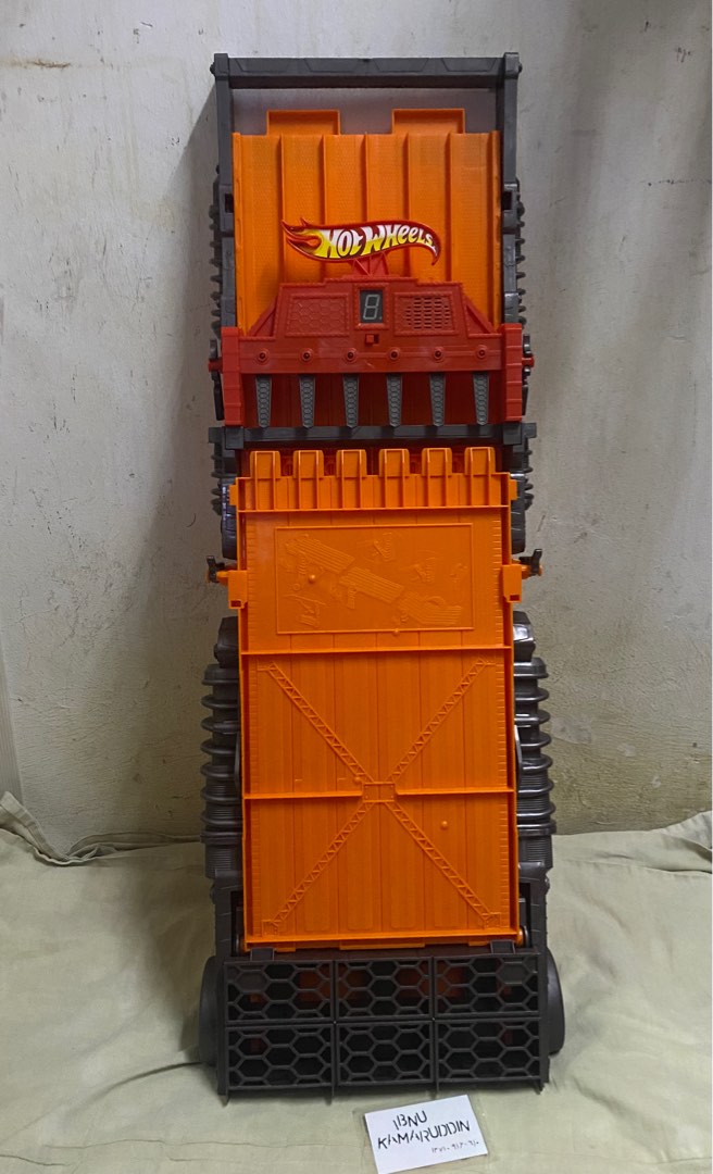 Hot Wheels 6 Lane Super Raceway Lot Set Track, Hobbies & Toys, Toys ...