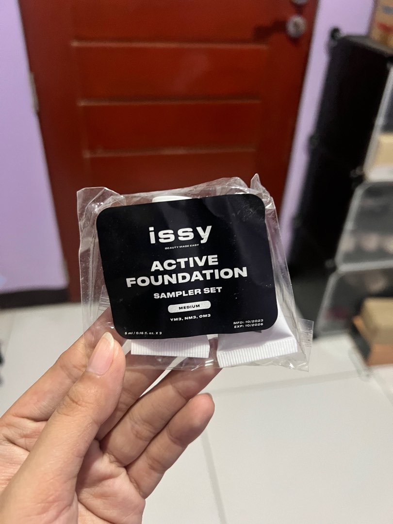 Issy Active Foundation Sampler Set (Medium), Beauty & Personal Care, Face, Makeup on Carousell