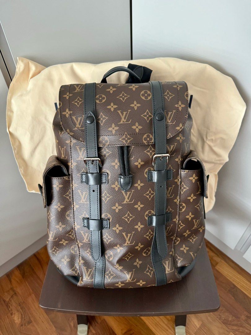 Louis Vuitton, Christopher PM (December 2016), Luxury, Bags & Wallets ...