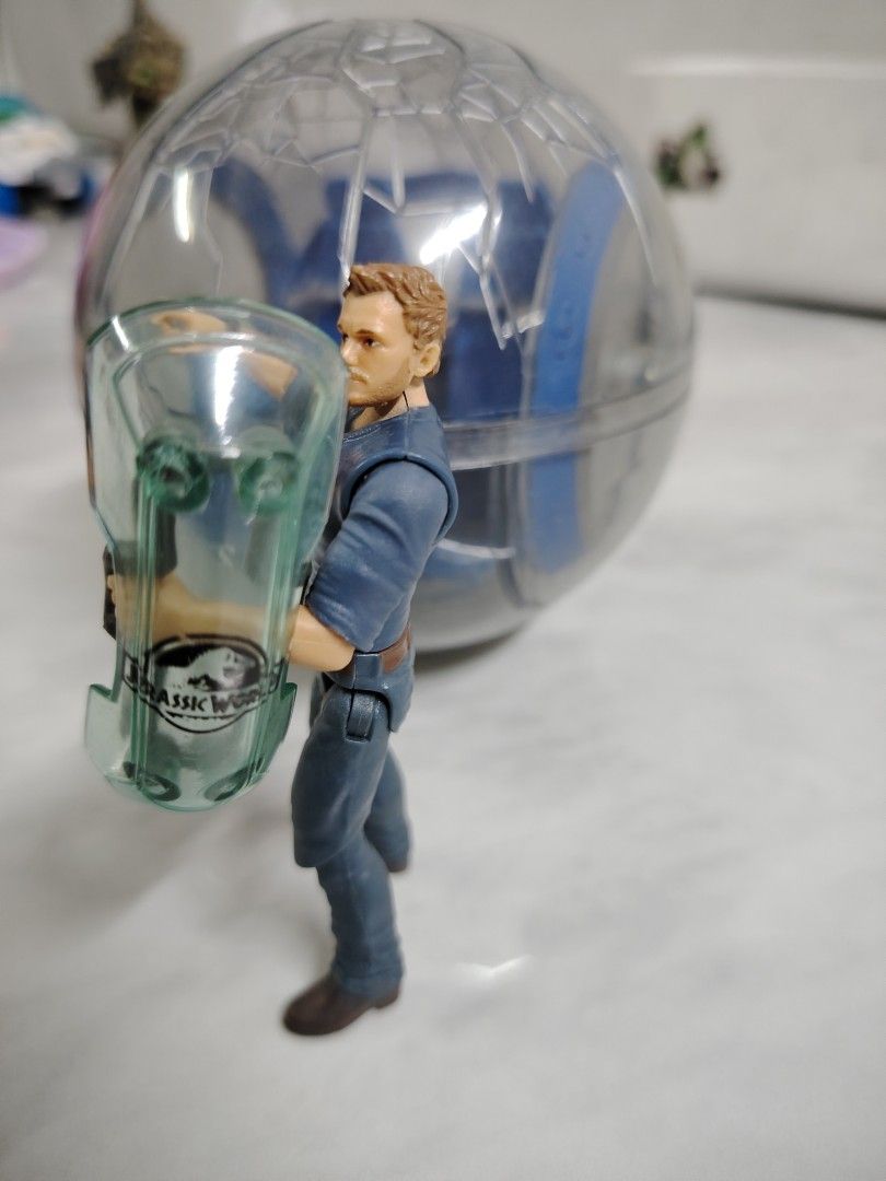 Mattel Jurassic World Gyrosphere with Owen Grady 3.75" Figure wirlth ...