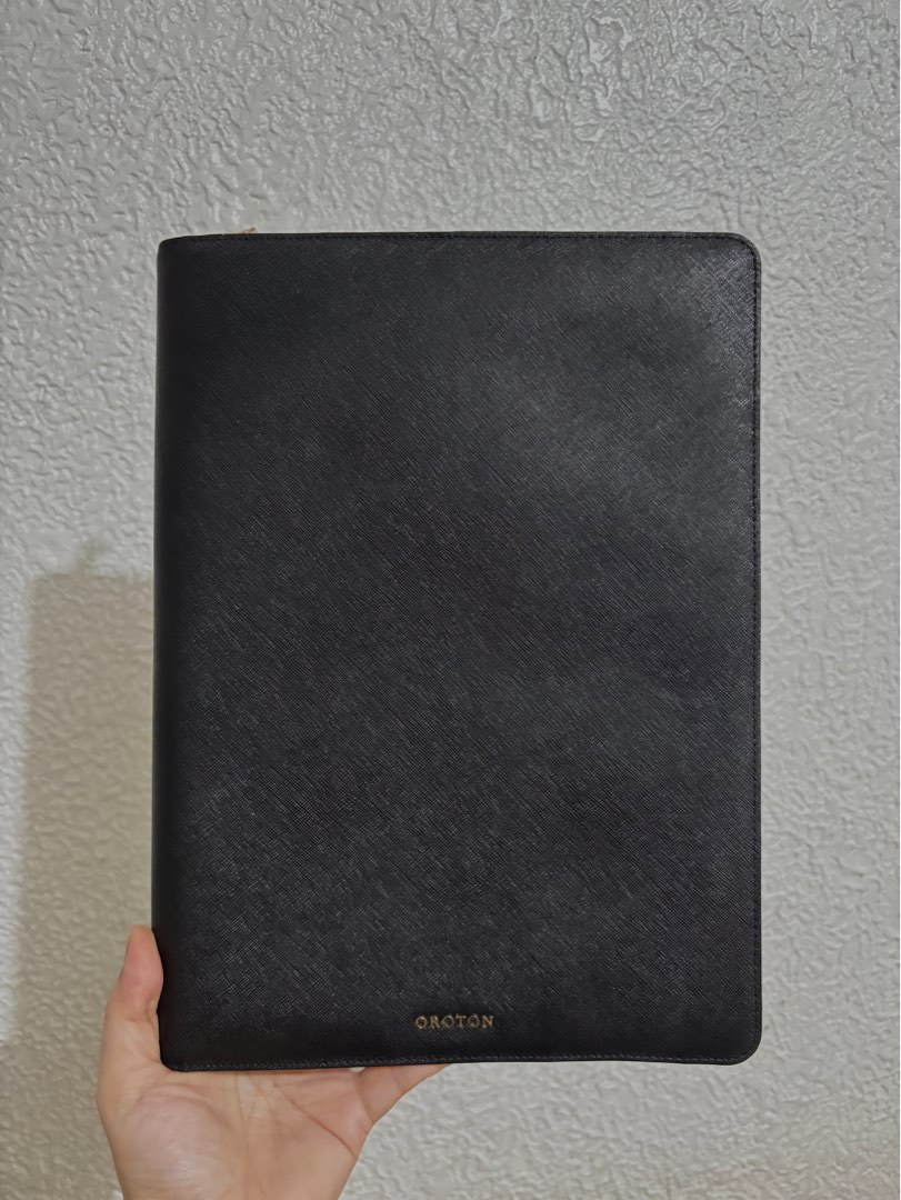 Original Oroton A4 Folio, Men's Fashion, Watches & Accessories ...