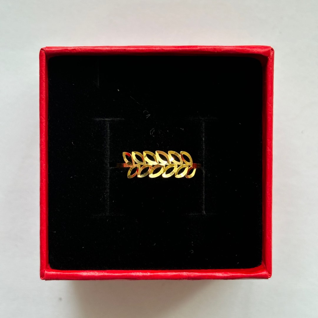 Palay ring (leaves ring) 18k saudi gold, Women's Fashion, Jewelry ...