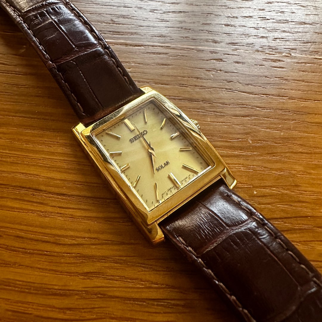 Seiko Solar Watch Gold SUP896, 名牌, 手錶 - Carousell