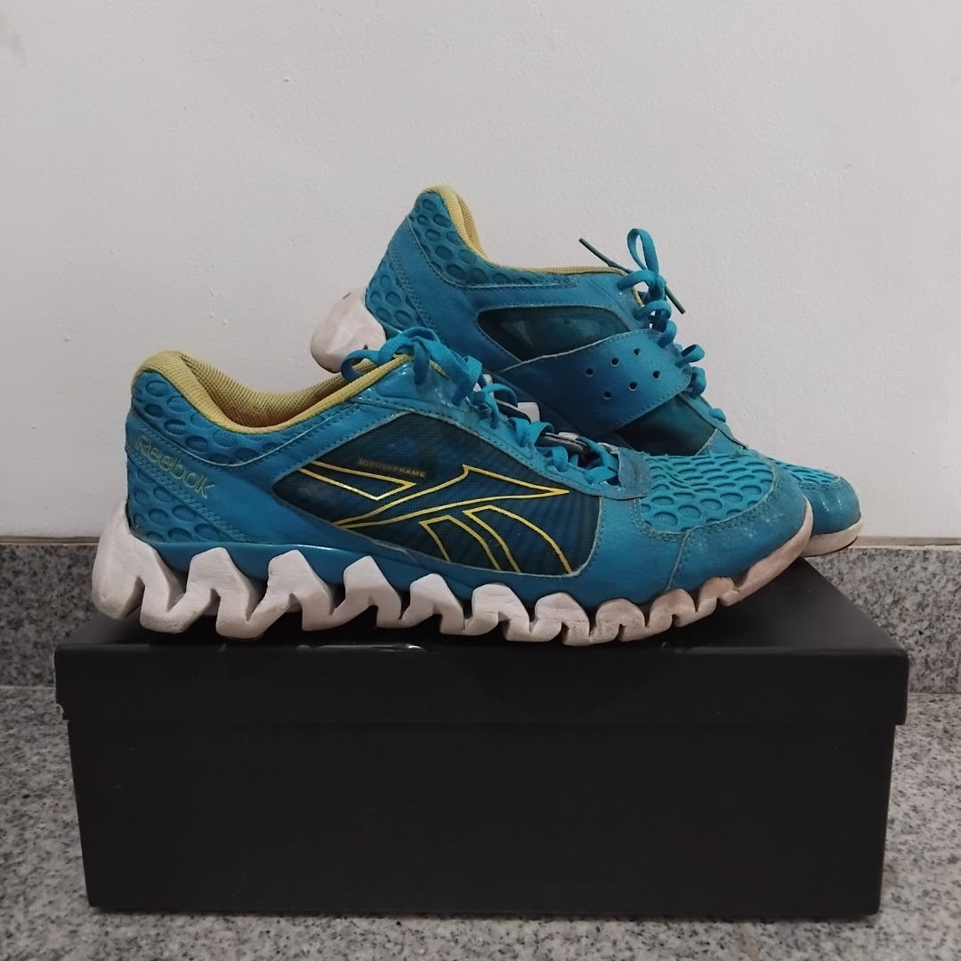 Sepatu Reebok pria Zigtech shark Pursuit 360 Biru, Fesyen Pria, Sepatu ...