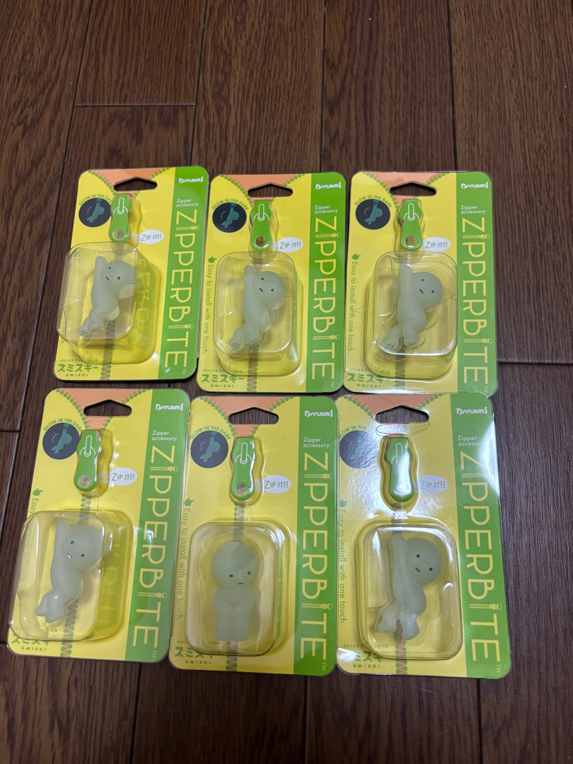 Smiski Zipperbites, Hobbies & Toys, Memorabilia & Collectibles, Fan ...