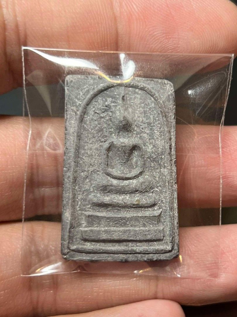 Somdej Bailan Luang Phor Kee Wat Hu Chang, Hobbies & Toys, Collectibles ...