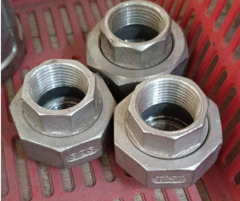 SS304 UNION COUPLING 3/4", Everything Else, Others on Carousell