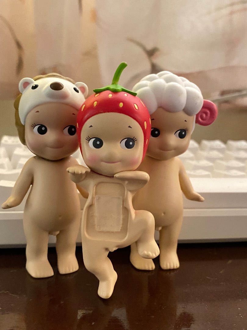 Strawberry Hipper Set Sonny Angel, Hobbies & Toys, Toys & Games on ...