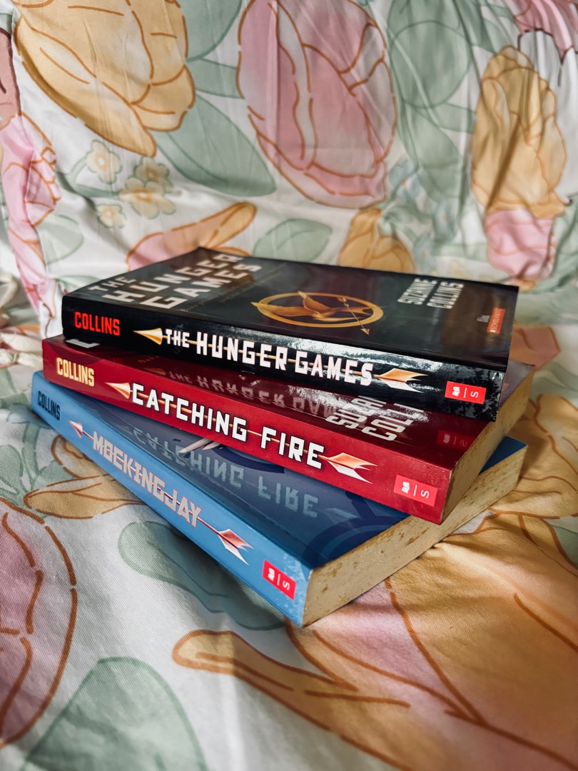 The Hunger Games Series (Language: Malay), Hobbies & Toys, Books ...