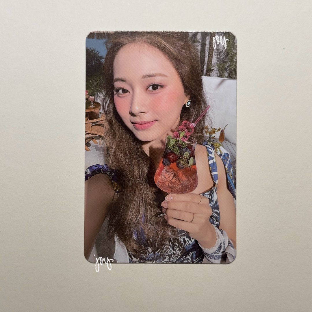 Tzuyu taste of love photocard [ twice tol ], Hobbies & Toys ...