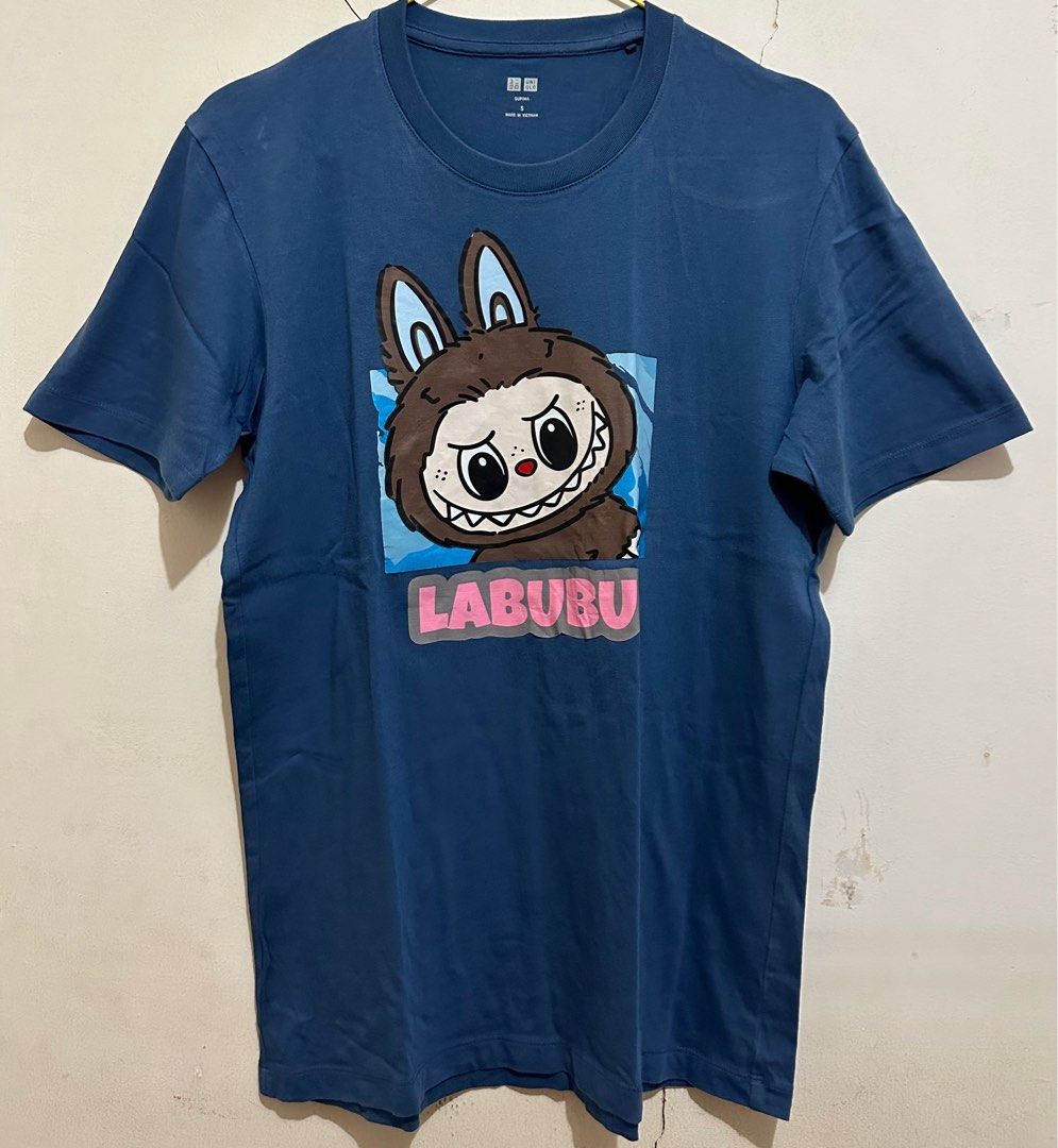 UNIQLO LABUBU TSHIRT / KAOS BIRU KARAKTER, Fesyen Wanita, Pakaian ...