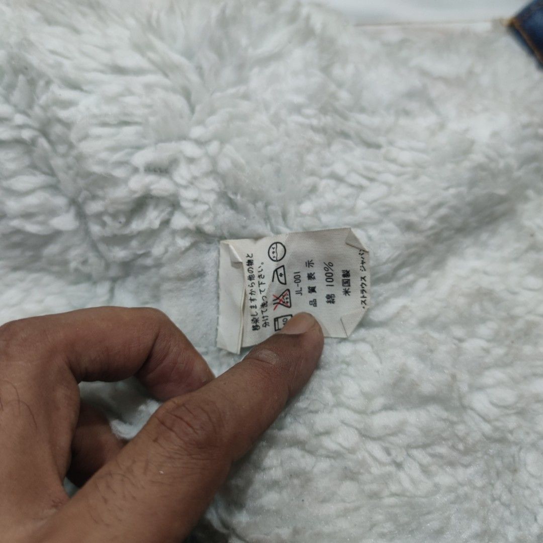 VINTAGE 90S LEVIS STRAUSS SHERPA LINED DENIM JACKET MADE IN USA SIZE 40 ...