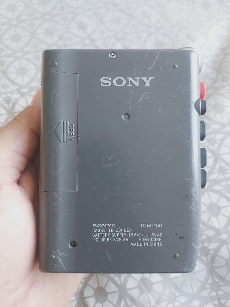 WALKMAN SONY CASSETTE CORDER TCM- 150 (NEEDS REPAIR), Audio, Portable ...