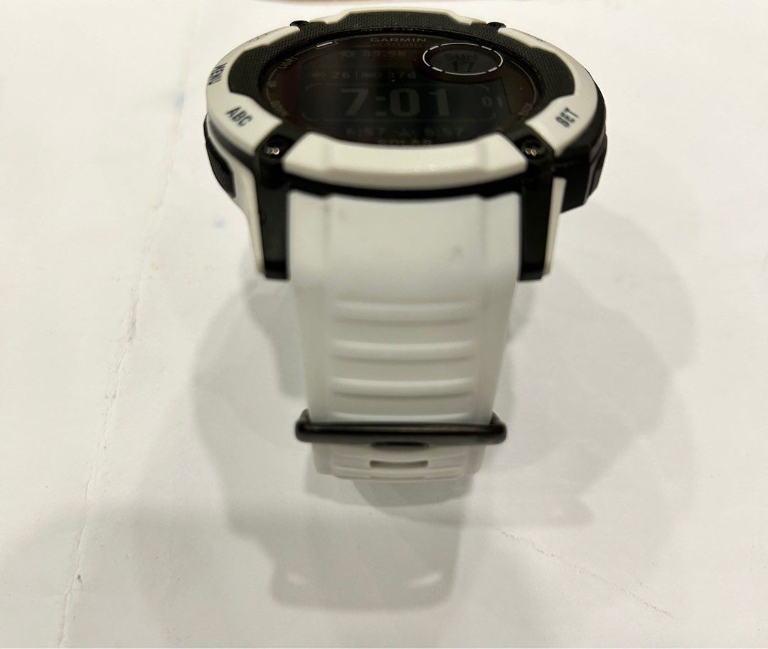 1 year old Garmin Instinct 2X Solar RM1288, Men's Fashion, Watches ...