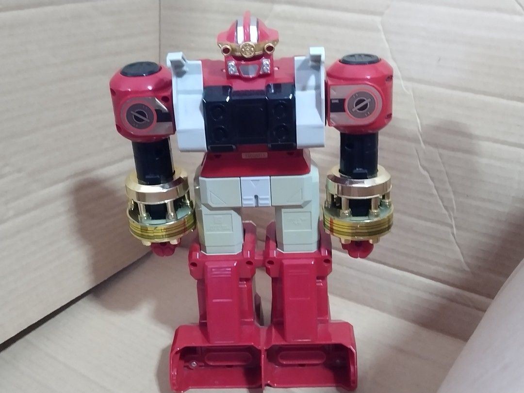 Bandai - Choriki Sentai Ohranger - DX Red Puncher (Power Rangers Zeo ...
