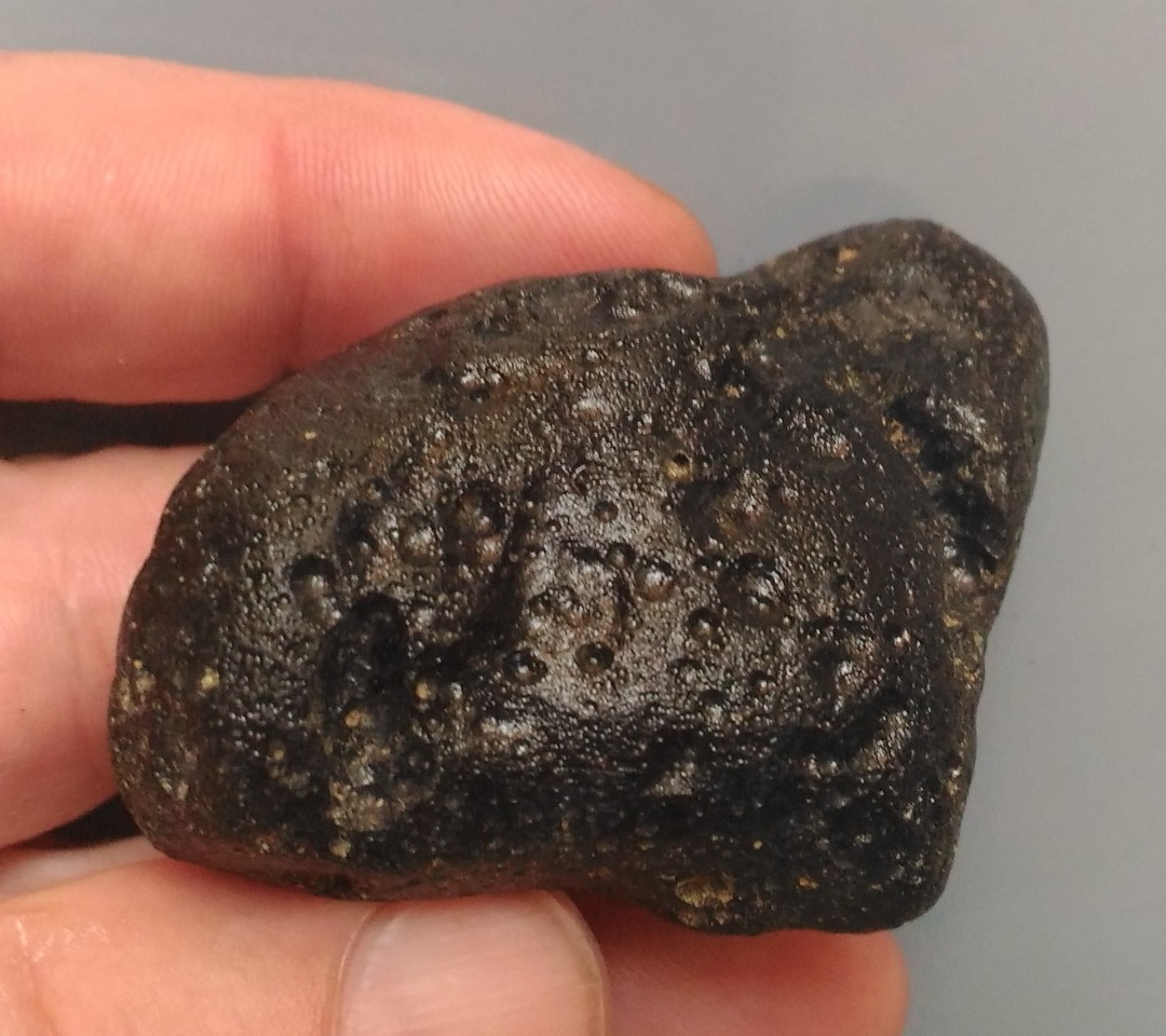 BIG Philippinite Tektite - 44 Grams, Hobbies & Toys, Memorabilia ...