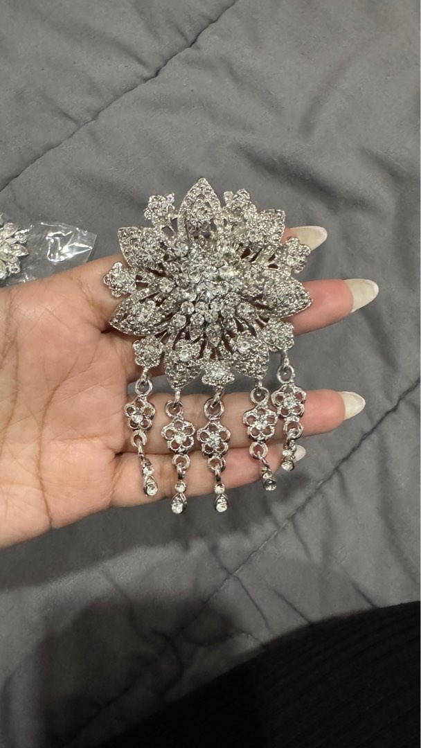 Bros jawa|bros kebaya|bros blangkon, Serba Serbi, Barang Religius di Carousell