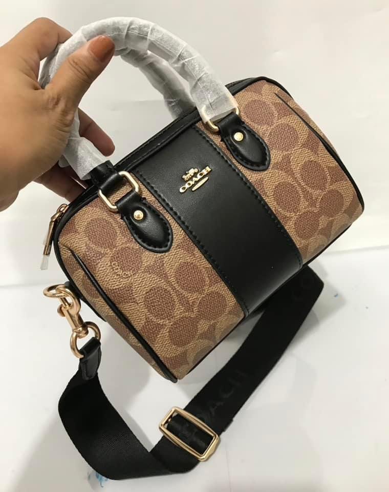Coach Mini Crossbody, Women's Fashion, Bags & Wallets, Cross-body Bags ...