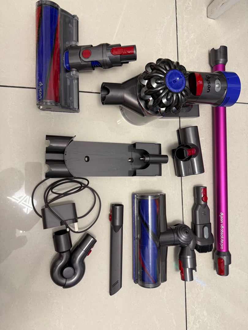 Dyson V8 Absolute Pro Full Set, TV & Home Appliances, Vacuum Cleaner ...