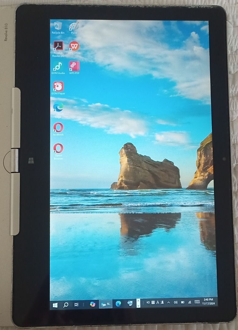 RUSH ! HP i5 touchscreen swivel 2 n1 laptop & windows 11.6 tablet ...