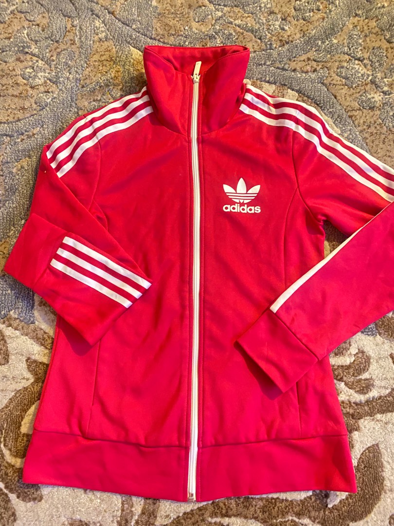 Jaket Adidas pink fuschia tracktop, Olah Raga, Baju Olahraga di Carousell