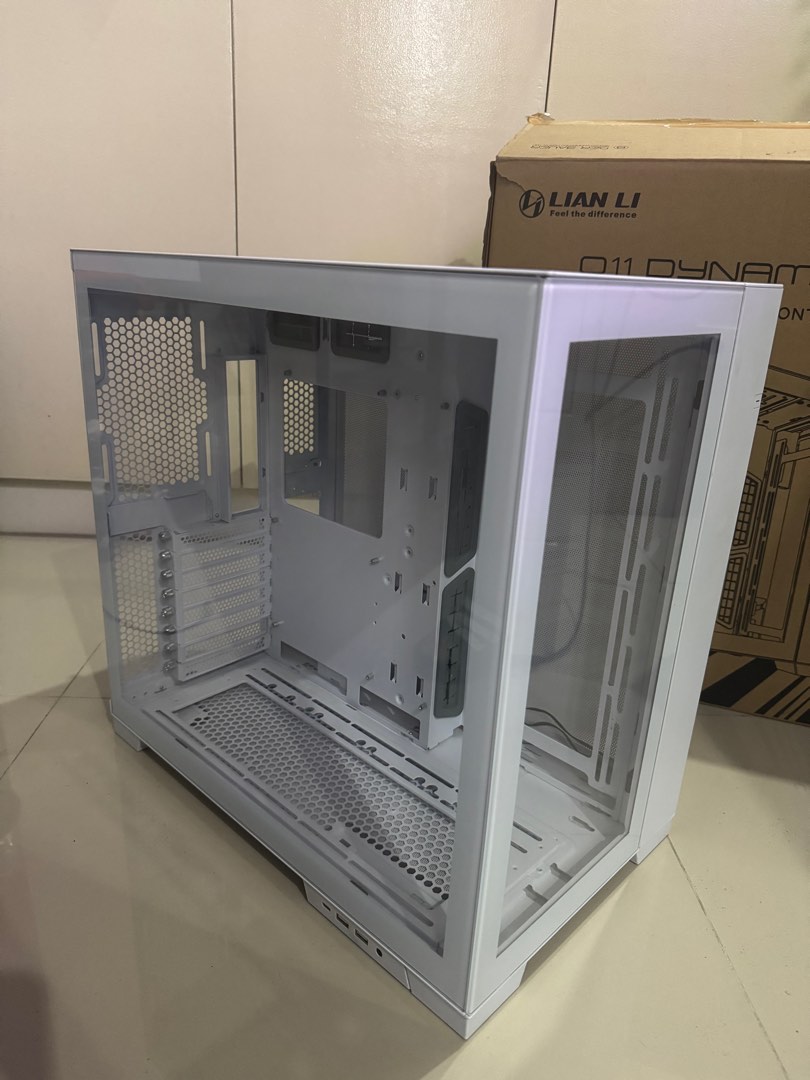 Lian Li 011 Dynamic EVO XL Snow White RGB PC Case, Computers & Tech ...