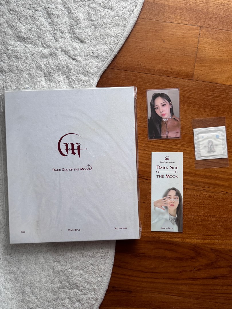 Mamamoo Moonbyul DSOTM Album Hwasa Wheein Solar, Hobbies & Toys ...