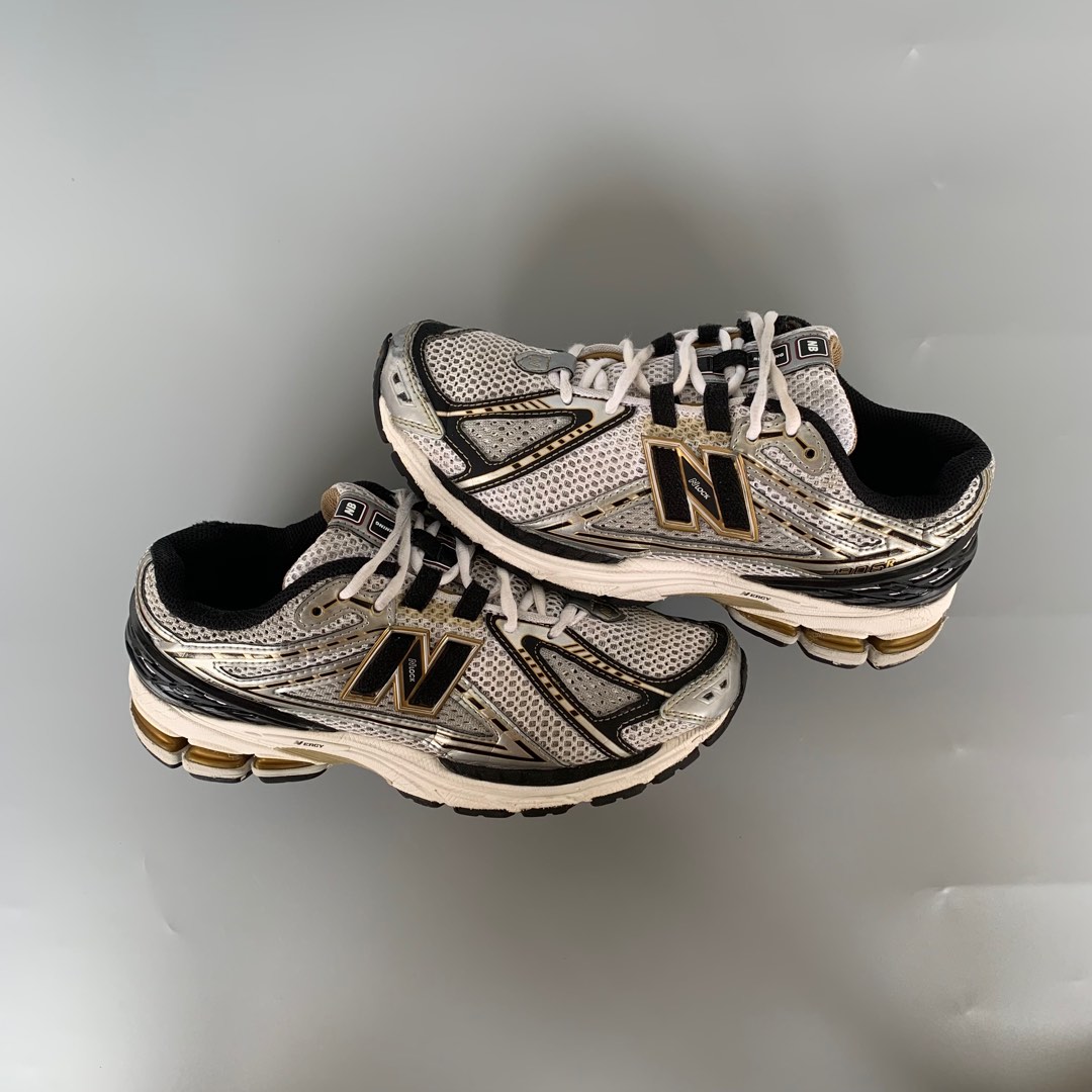 NB 1906R QUEEN OF TEARS, Men's Fashion, Footwear, Sneakers on Carousell