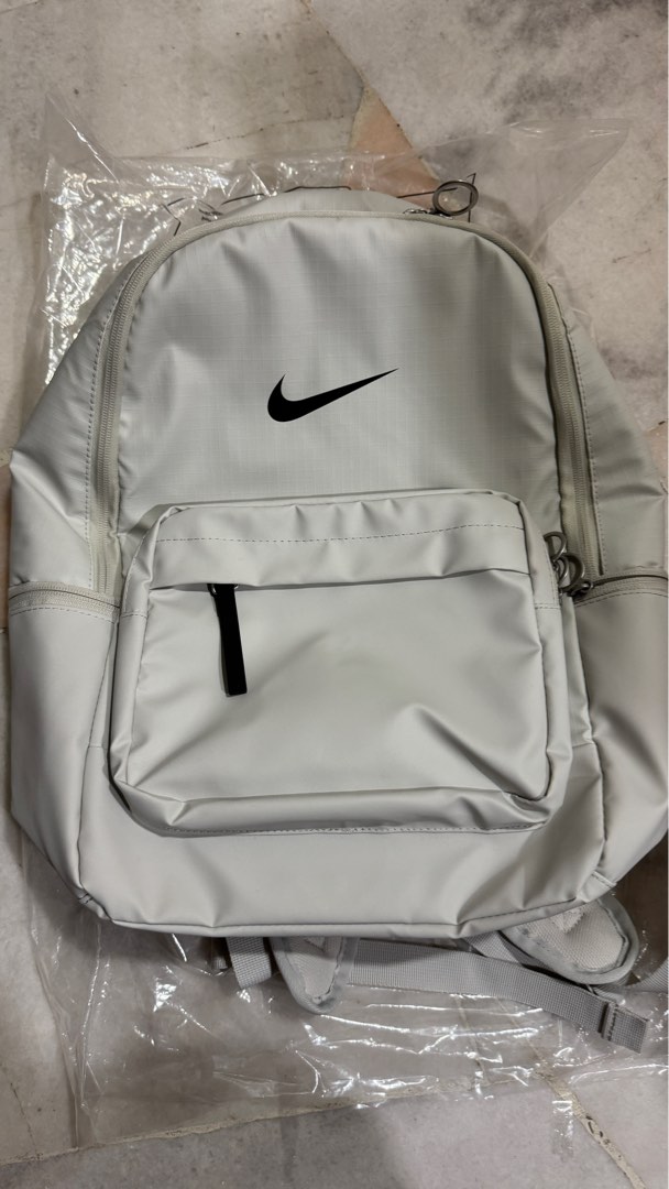 Nike Heritage Winterized Eugene Backpack, Men's Fashion, Bags ...
