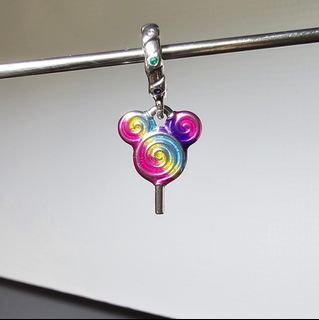 Pandora X Disney Mickey Mouse & Minnie Mouse Kissing Dangle Charm ...