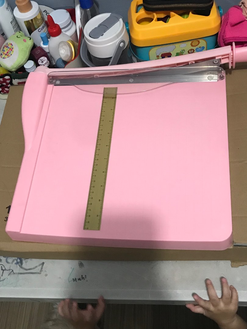 Pink Guillotine Cutter, Hobbies & Toys, Stationary & Craft, Craft ...