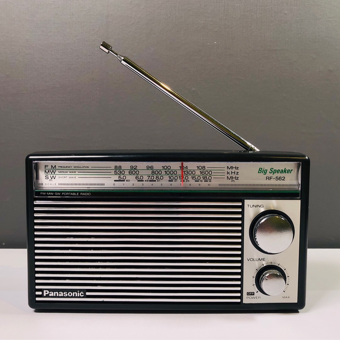 RARE Panasonic RF-562 Big Speaker Vintage design AM FM SW radio tuner ...