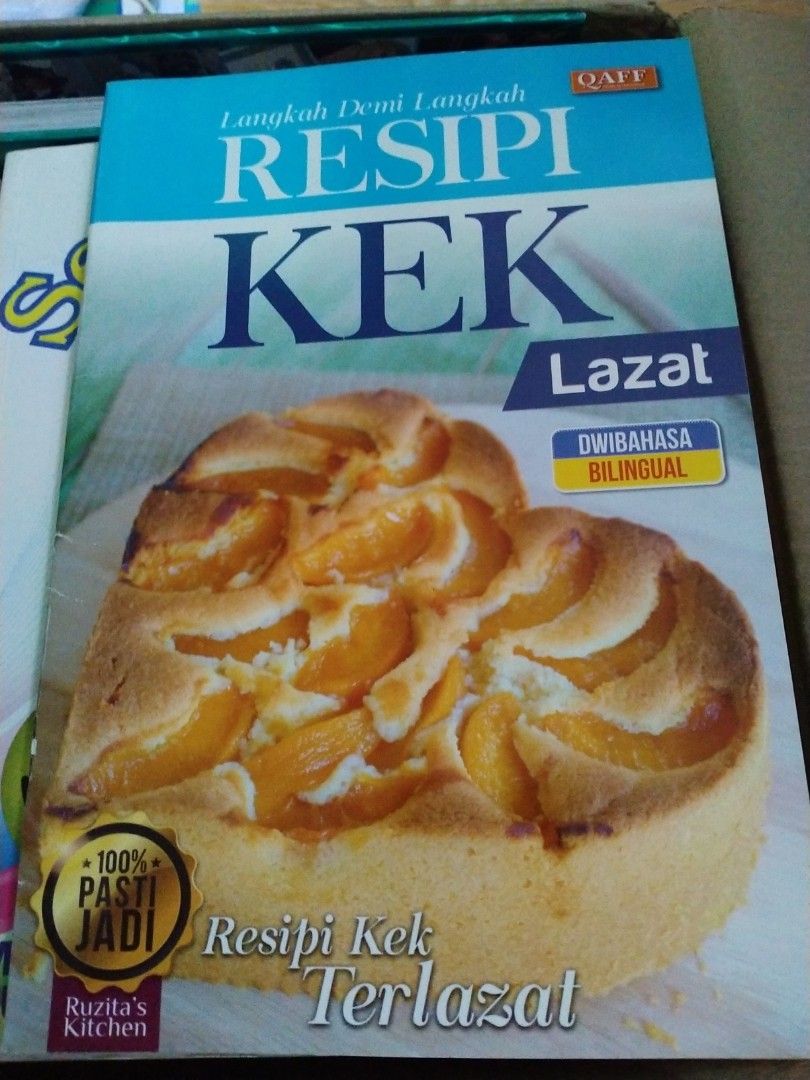 Resipi Kek Lazat, Hobbies & Toys, Books & Magazines, Magazines on Carousell